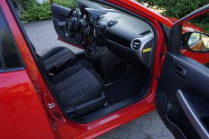 Sarkans Mazda 2 2008 Pērnava, ar dzinēja tilpumu 1.30 L un nobraukumu 198 tūkst. km par 2300 €, foto 22 vietnē AUTOMOTO.COM.LV