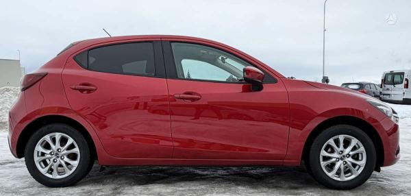 Sarkans Mazda 2 2016 Tauragė, ar dzinēja tilpumu 1.50 L un nobraukumu 185 tūkst. km par 4600 €, foto 11 vietnē AUTOMOTO.COM.LV