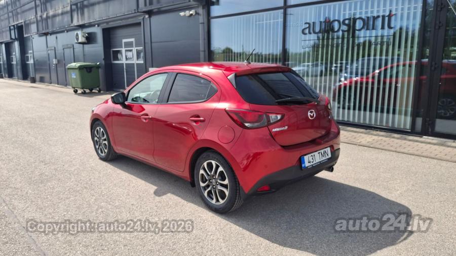 Red Mazda 2 2017 in Tartu, with an engine capacity of 1.50 L and mileage of 60 thousand km for 12990 €, photo 4 on AUTOMOTO.COM.LV