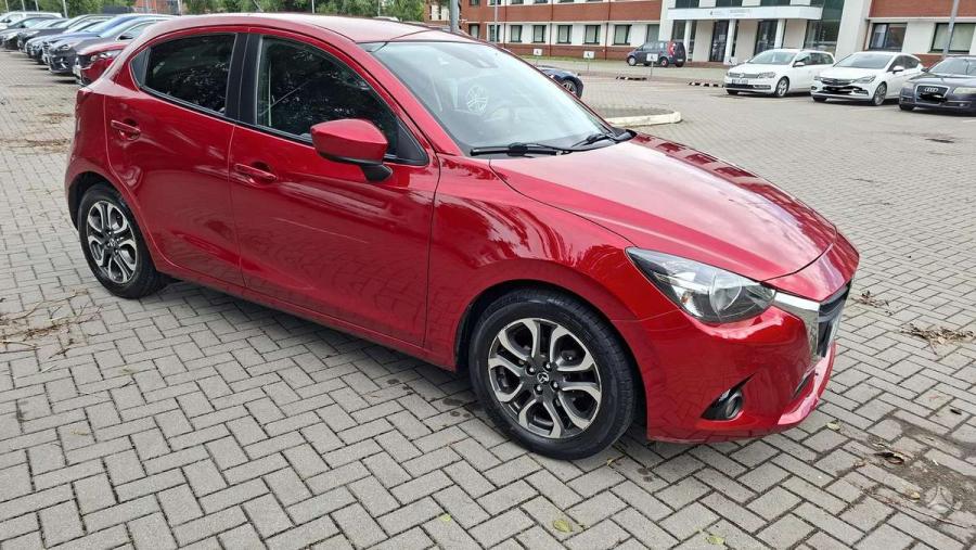 Sarkans Mazda 2 2017 Klaipėda, ar dzinēja tilpumu 1.50 L un nobraukumu 115 tūkst. km par 6000 €, foto 4 vietnē AUTOMOTO.COM.LV