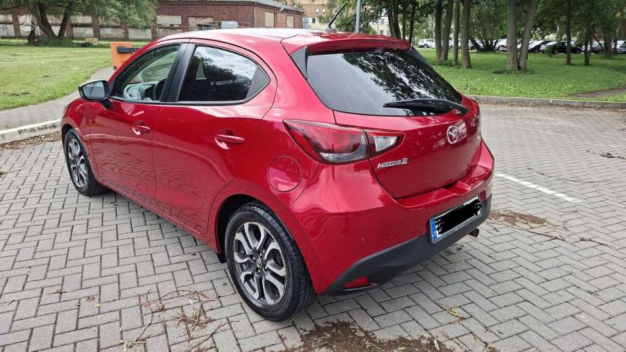 Sarkans Mazda 2 2017 Klaipėda, ar dzinēja tilpumu 1.50 L un nobraukumu 115 tūkst. km par 6000 €, foto 8 vietnē AUTOMOTO.COM.LV