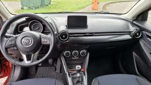 Sarkans Mazda 2 2017 Klaipėda, ar dzinēja tilpumu 1.50 L un nobraukumu 115 tūkst. km par 6000 €, foto 12 vietnē AUTOMOTO.COM.LV