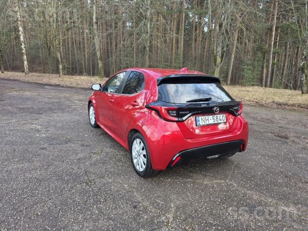 Sarkans Mazda 2 2022 Rīga, ar dzinēja tilpumu 1.50 L un nobraukumu 50 tūkst. km par 16500 €, foto 3 vietnē AUTOMOTO.COM.LV