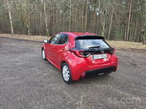 Sarkans Mazda 2 2022 Rīga, ar dzinēja tilpumu 1.50 L un nobraukumu 50 tūkst. km par 16500 €, foto 4 vietnē AUTOMOTO.COM.LV