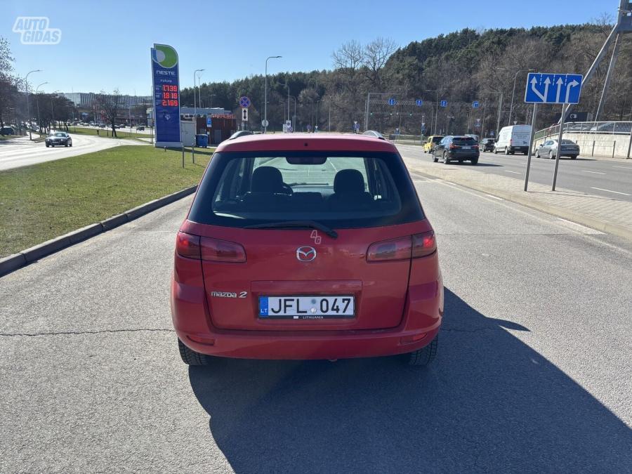 Red Mazda 2 2005 in Vilnius, with an engine capacity of 1.40 L and mileage of 176 thousand km for 380 €, photo 8 on AUTOMOTO.COM.LV
