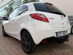 Balts Mazda 2 2009 Rīga, ar dzinēja tilpumu 1.40 L un nobraukumu 0 tūkst. km par 2500 €, foto 9 vietnē AUTOMOTO.COM.LV