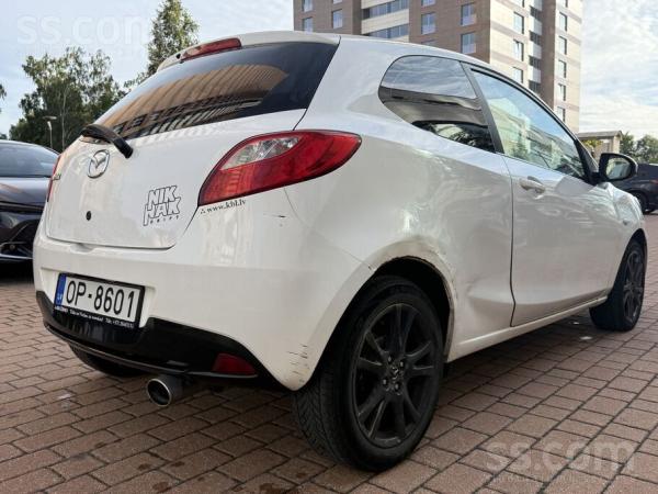 Balts Mazda 2 2009 Rīga, ar dzinēja tilpumu 1.40 L un nobraukumu 0 tūkst. km par 2500 €, foto 9 vietnē AUTOMOTO.COM.LV