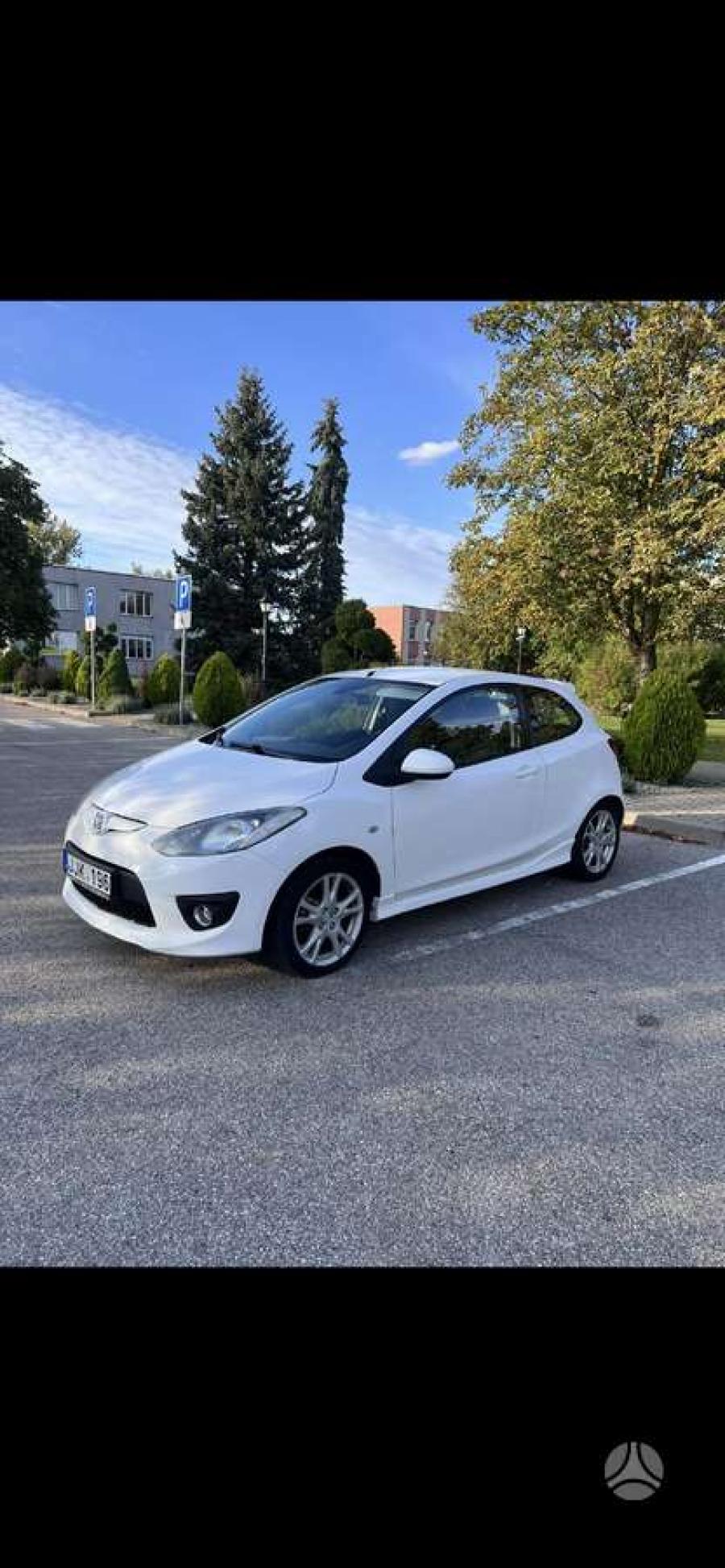 White Mazda 2 2008 in Kedainiai, with an engine capacity of 1.40 L and mileage of 240 thousand km for 1100 €, photo 1 on AUTOMOTO.COM.LV