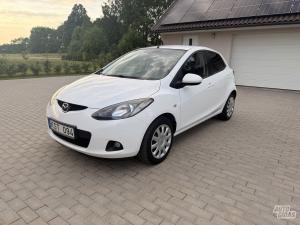 White Mazda 2 2010 in Marijampole, with an engine capacity of 1.50 L and mileage of 94 thousand km for 3500 €, photo  on AUTOMOTO.COM.LV