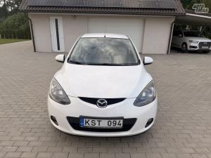 White Mazda 2 2010 in Marijampole, with an engine capacity of 1.50 L and mileage of 94 thousand km for 3500 €, photo 5 on AUTOMOTO.COM.LV