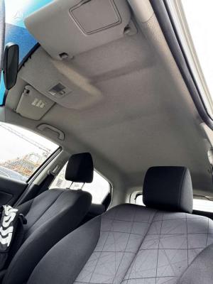 White Mazda 2 2011 in Kaunas, with an engine capacity of 1.35 L and mileage of 149 thousand km for 1990 €, photo 10 on AUTOMOTO.COM.LV