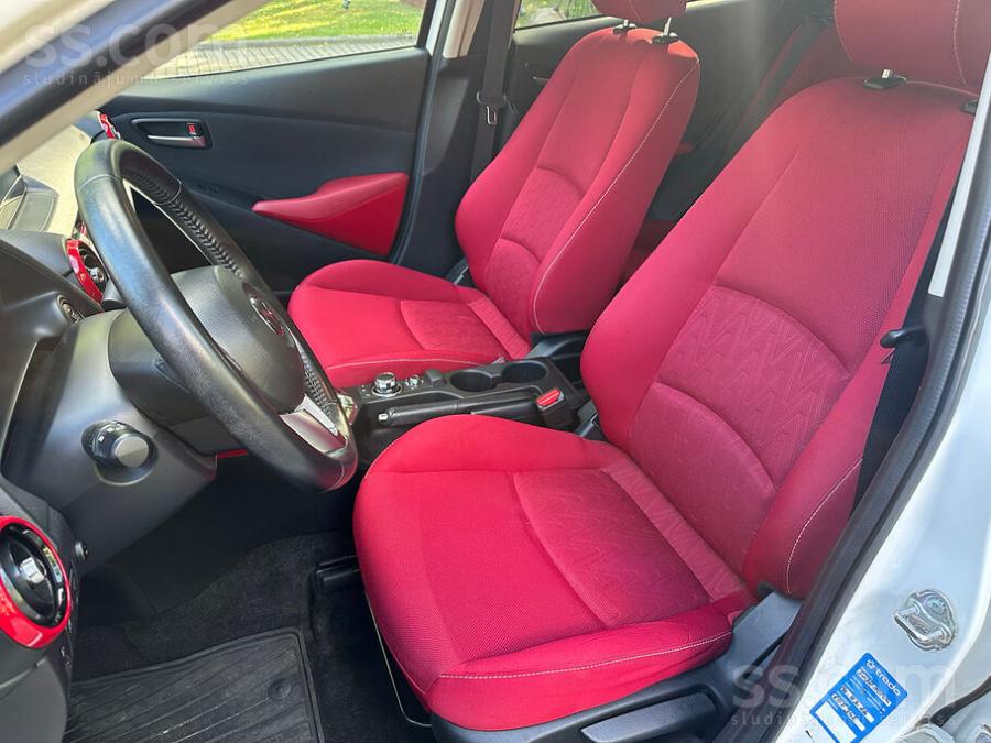 Balts Mazda 2 2016 Rīga, ar dzinēja tilpumu 1.50 L un nobraukumu 110 tūkst. km par 9200 €, foto 8 vietnē AUTOMOTO.COM.LV