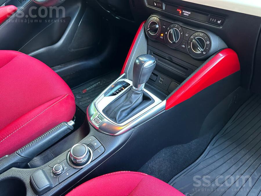 Balts Mazda 2 2016 Rīga, ar dzinēja tilpumu 1.50 L un nobraukumu 110 tūkst. km par 9200 €, foto 15 vietnē AUTOMOTO.COM.LV