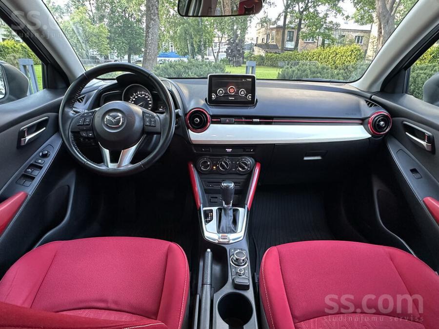 Balts Mazda 2 2016 Rīga, ar dzinēja tilpumu 1.50 L un nobraukumu 110 tūkst. km par 9200 €, foto 17 vietnē AUTOMOTO.COM.LV
