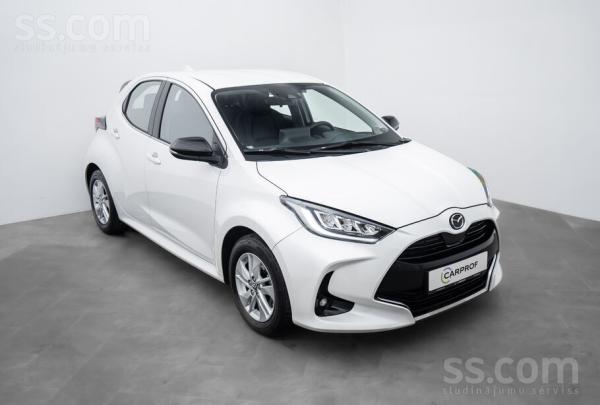Balts Mazda 2 2022 Tallina, ar dzinēja tilpumu 1.50 L un nobraukumu 4 tūkst. km par 16499 €, foto 3 vietnē AUTOMOTO.COM.LV