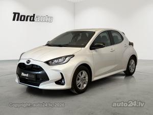 Balts Mazda 2 2022 Tallina, ar dzinēja tilpumu 1.50 L un nobraukumu 4 tūkst. km par 16900 €, foto 1 vietnē AUTOMOTO.COM.LV