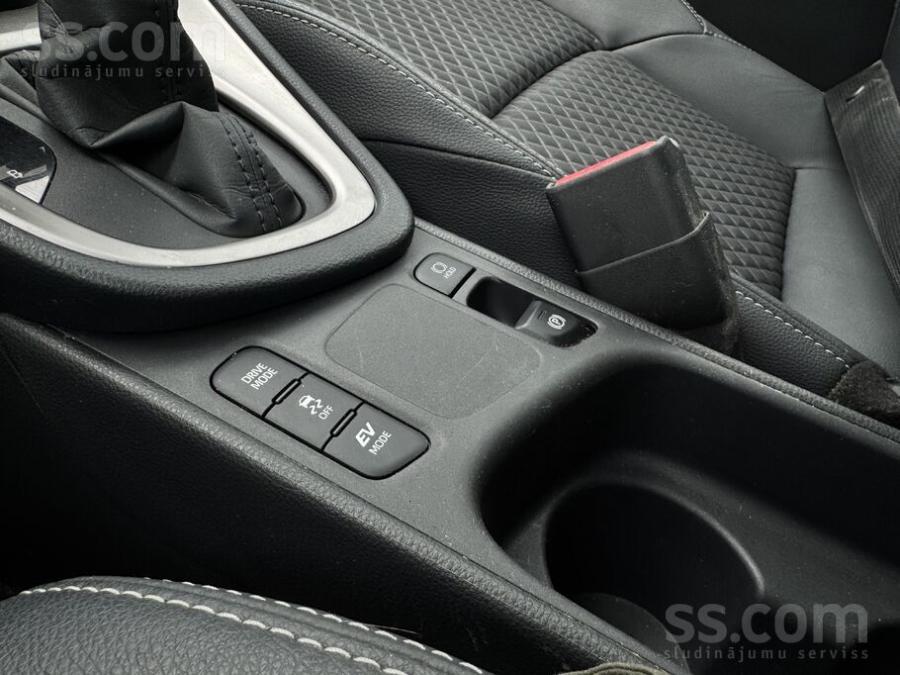 Balts Mazda 2 2025 Tukums, ar dzinēja tilpumu 1.50 L un nobraukumu 32 tūkst. km par 17999 €, foto 10 vietnē AUTOMOTO.COM.LV