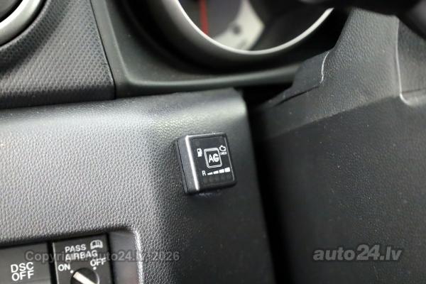 Smilšu krāsa Mazda 3 2007 Tallina, ar dzinēja tilpumu 1.60 L un nobraukumu 146 tūkst. km par 799 €, foto 8 vietnē AUTOMOTO.COM.LV