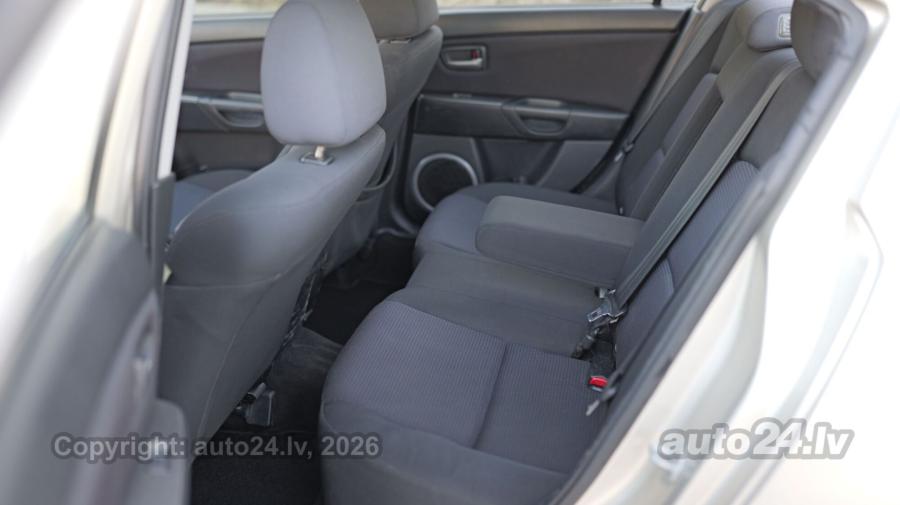 Beige Mazda 3 2006 in Tallinn, with an engine capacity of 1.60 L and mileage of 256 thousand km for 1199 €, photo 11 on AUTOMOTO.COM.LV
