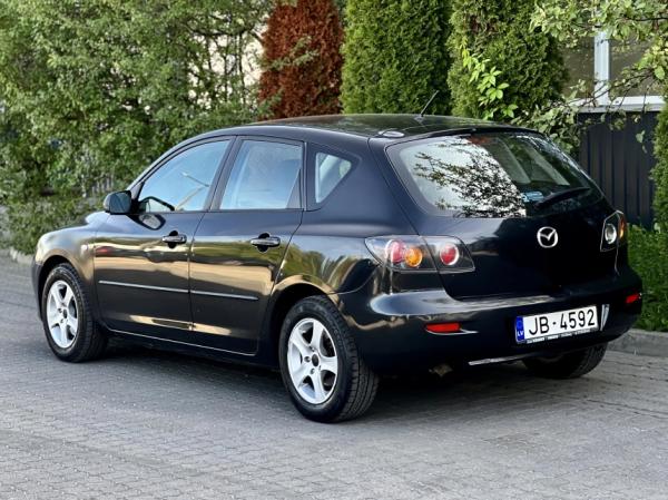 Melns Mazda 3 2005 Rīga, ar dzinēja tilpumu 1.60 L un nobraukumu 291 tūkst. km par 1650 €, foto 2 vietnē AUTOMOTO.COM.LV