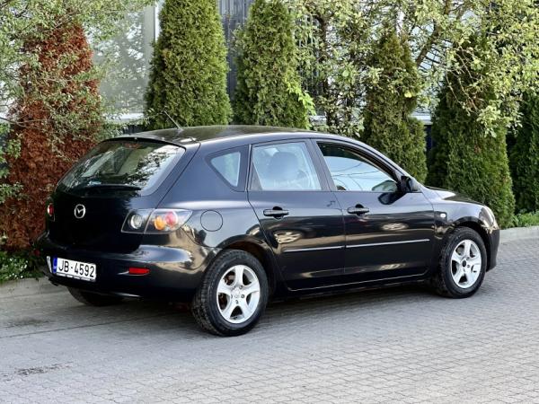 Melns Mazda 3 2005 Rīga, ar dzinēja tilpumu 1.60 L un nobraukumu 291 tūkst. km par 1650 €, foto 3 vietnē AUTOMOTO.COM.LV