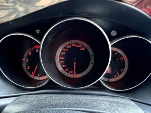 Black Mazda 3 2005 in Riga, with an engine capacity of 1.60 L and mileage of 291 thousand km for 1650 €, photo 17 on AUTOMOTO.COM.LV