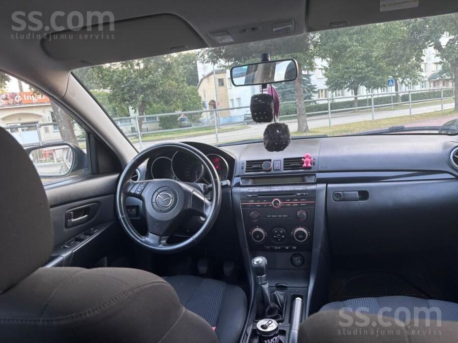 Melns Mazda 3 2006 Rīga, ar dzinēja tilpumu 1.60 L un nobraukumu 300 tūkst. km par 1000 €, foto 8 vietnē AUTOMOTO.COM.LV