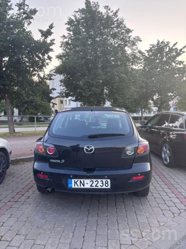 Черный Мазда 3 2006 в Рига, объемом двигателя 1.60 л и пробегом 300 тыс. км за 1000 €, фото 3 на AUTOMOTO.COM.LV