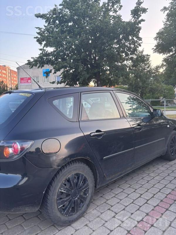 Черный Мазда 3 2006 в Рига, объемом двигателя 1.60 л и пробегом 300 тыс. км за 1000 €, фото 4 на AUTOMOTO.COM.LV