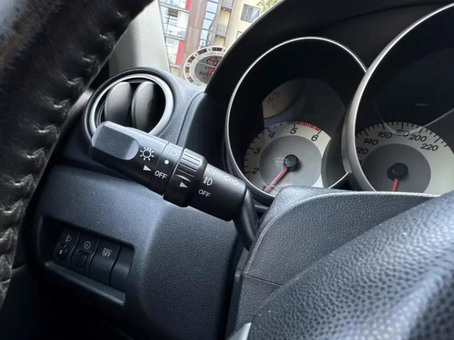 Black Mazda 3 2007 in Riga, with an engine capacity of 1.60 L and mileage of 230 thousand km for 990 €, photo 23 on AUTOMOTO.COM.LV