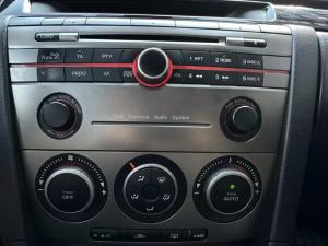 Black Mazda 3 2007 in Riga, with an engine capacity of 1.60 L and mileage of 230 thousand km for 990 €, photo 25 on AUTOMOTO.COM.LV