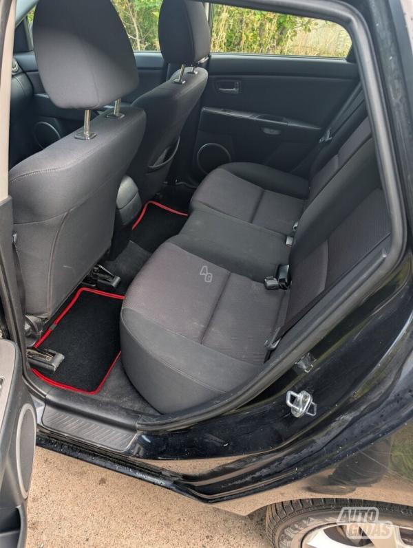 Mazda 3 2007 Kretinga vietnē Melns Mazda 3 2007 Kretinga, ar dzinēja tilpumu 1.60 L un nobraukumu 225 tūkst. km par 2200 €, foto 9 vietnē AUTOMOTO.COM.LV
