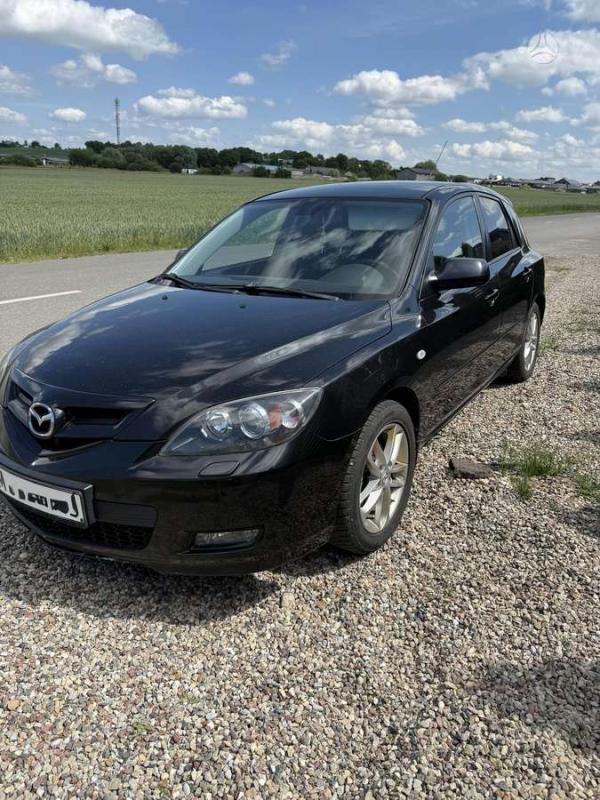 Black Mazda 3 2008 in Kaunas, with an engine capacity of 1.60 L and mileage of 299 thousand km for 950 €, photo 2 on AUTOMOTO.COM.LV