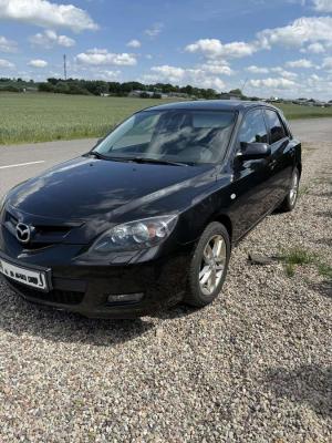 Melns Mazda 3 2008 Kauņa, ar dzinēja tilpumu 1.60 L un nobraukumu 299 tūkst. km par 950 €, foto 3 vietnē AUTOMOTO.COM.LV