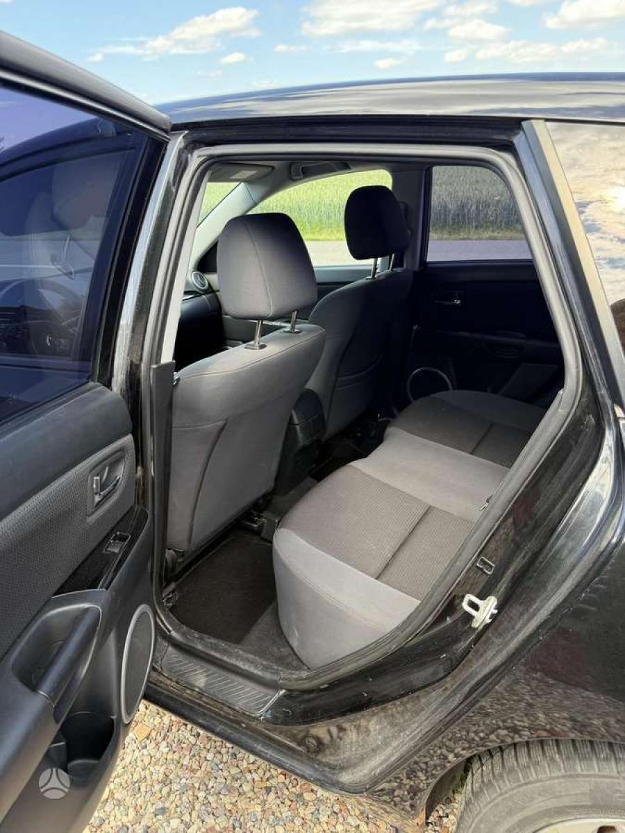 Melns Mazda 3 2008 Kauņa, ar dzinēja tilpumu 1.60 L un nobraukumu 299 tūkst. km par 950 €, foto 13 vietnē AUTOMOTO.COM.LV