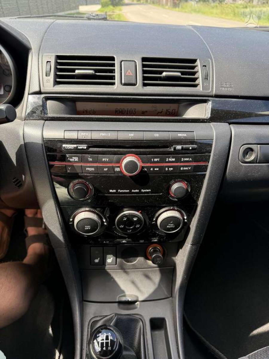 Melns Mazda 3 2008 Kauņa, ar dzinēja tilpumu 1.60 L un nobraukumu 299 tūkst. km par 950 €, foto 16 vietnē AUTOMOTO.COM.LV