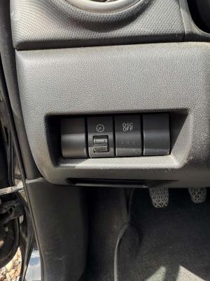 Melns Mazda 3 2008 Kauņa, ar dzinēja tilpumu 1.60 L un nobraukumu 299 tūkst. km par 950 €, foto 18 vietnē AUTOMOTO.COM.LV
