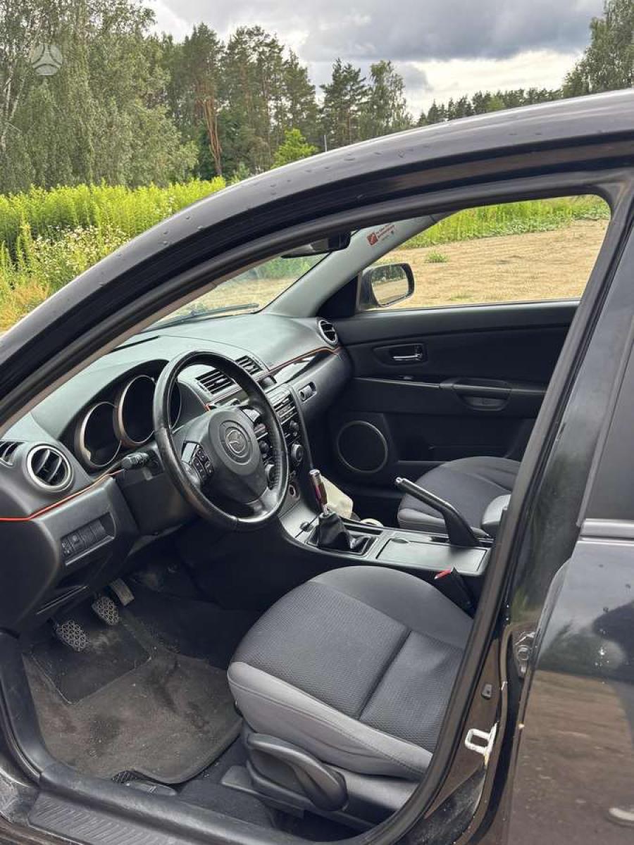 Melns Mazda 3 2008 Viļņa, ar dzinēja tilpumu 1.56 L un nobraukumu 279 tūkst. km par 900 €, foto 9 vietnē AUTOMOTO.COM.LV