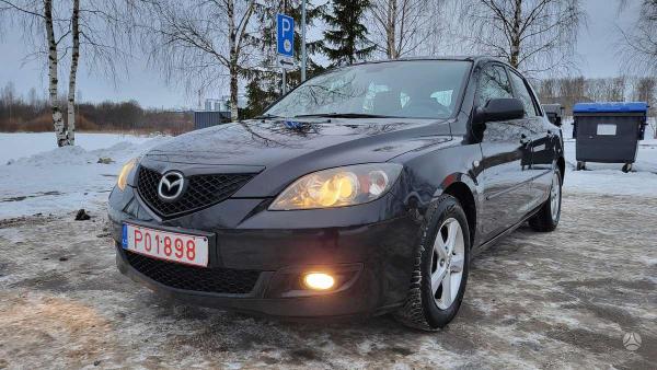 Black Mazda 3 2009 in Siauliai, with an engine capacity of 1.56 L and mileage of 233 thousand km for 2149 €, photo 3 on AUTOMOTO.COM.LV