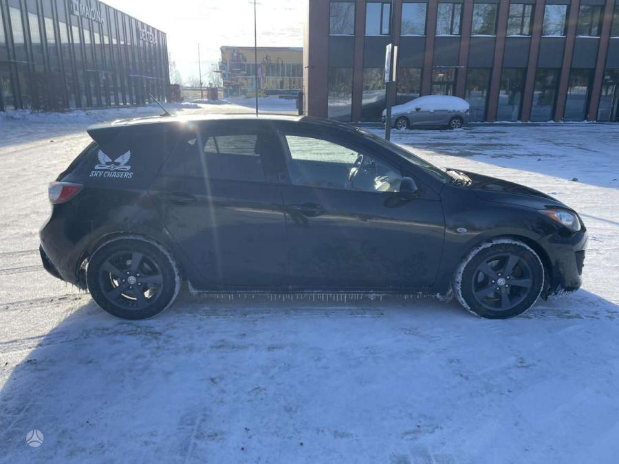 Melns Mazda 3 2009 Viļņa, ar dzinēja tilpumu 2.18 L un nobraukumu 209 tūkst. km par 2450 €, foto 3 vietnē AUTOMOTO.COM.LV