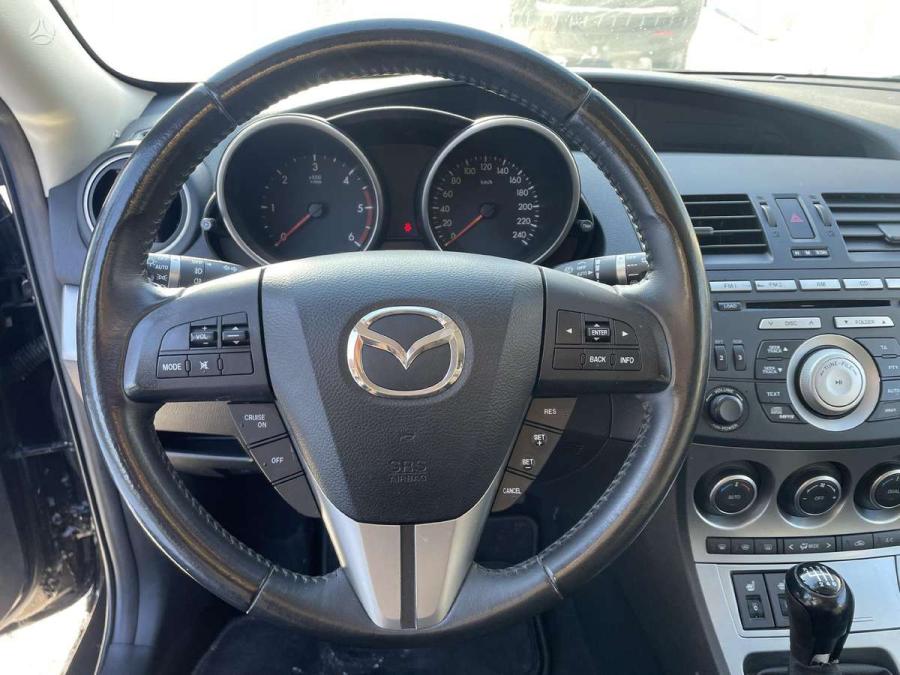 Melns Mazda 3 2009 Viļņa, ar dzinēja tilpumu 2.18 L un nobraukumu 209 tūkst. km par 2450 €, foto 12 vietnē AUTOMOTO.COM.LV