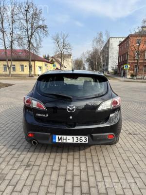 Black Mazda 3 2009 in Daugavpils, with an engine capacity of 2.20 L and mileage of 187 thousand km for 2000 €, photo 3 on AUTOMOTO.COM.LV