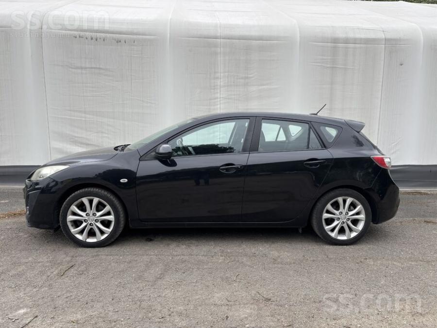 Черный Мазда 3 2010 в Огре, объемом двигателя 2.20 л и пробегом 242 тыс. км за 2850 €, фото 1 на AUTOMOTO.COM.LV