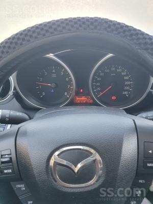 Melns Mazda 3 2010 Rīga, ar dzinēja tilpumu 2.00 L un nobraukumu 174 tūkst. km par 2500 €, foto 4 vietnē AUTOMOTO.COM.LV