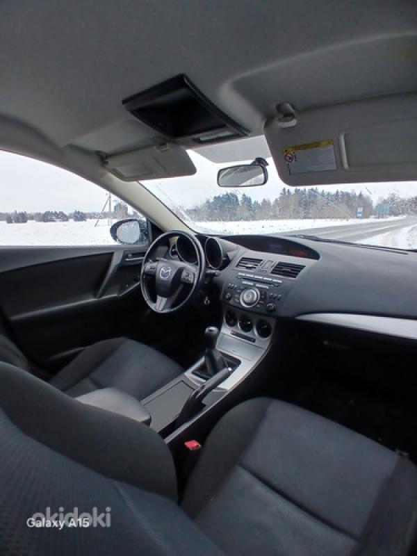 Black Mazda 3 2010 in Tallinn, with an engine capacity of 1.60 L and mileage of 241 thousand km for 2900 €, photo 2 on AUTOMOTO.COM.LV