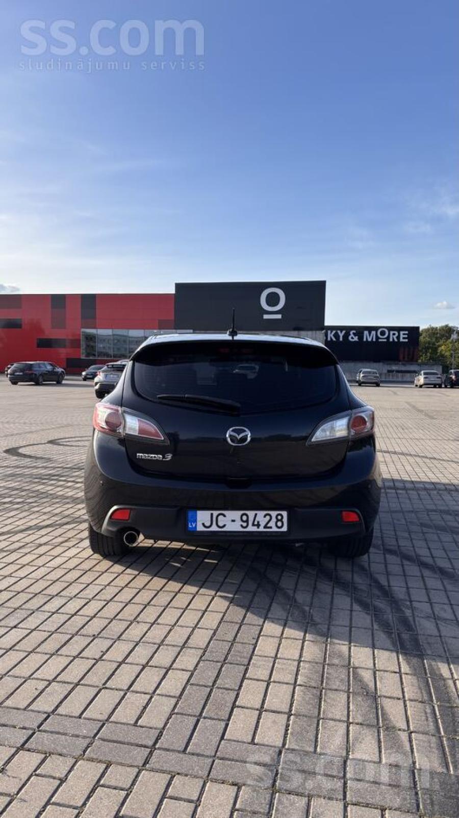 Melns Mazda 3 2010 Rīga, ar dzinēja tilpumu 2.00 L un nobraukumu 182 tūkst. km par 3000 €, foto 4 vietnē AUTOMOTO.COM.LV