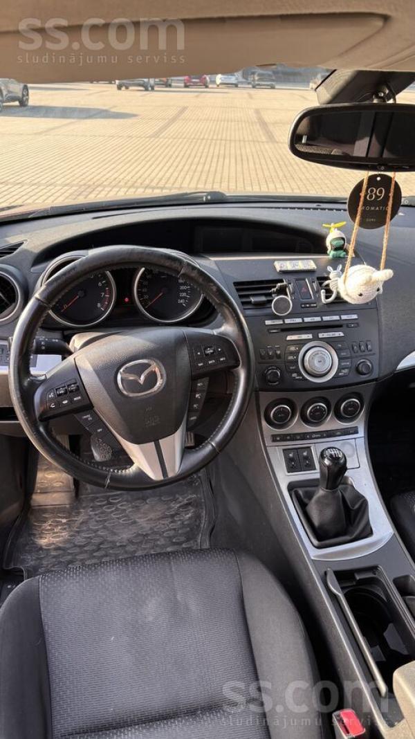 Melns Mazda 3 2010 Rīga, ar dzinēja tilpumu 2.00 L un nobraukumu 182 tūkst. km par 3000 €, foto 8 vietnē AUTOMOTO.COM.LV