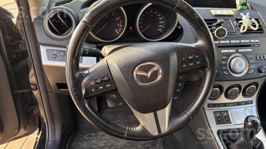 Melns Mazda 3 2010 Rīga, ar dzinēja tilpumu 2.00 L un nobraukumu 182 tūkst. km par 3000 €, foto 12 vietnē AUTOMOTO.COM.LV