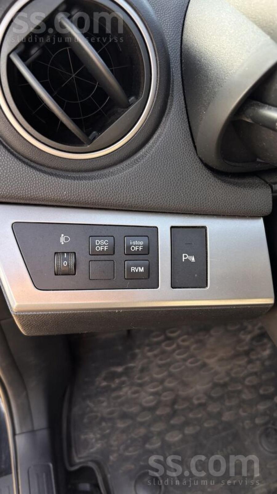 Melns Mazda 3 2010 Rīga, ar dzinēja tilpumu 2.00 L un nobraukumu 182 tūkst. km par 3000 €, foto 13 vietnē AUTOMOTO.COM.LV
