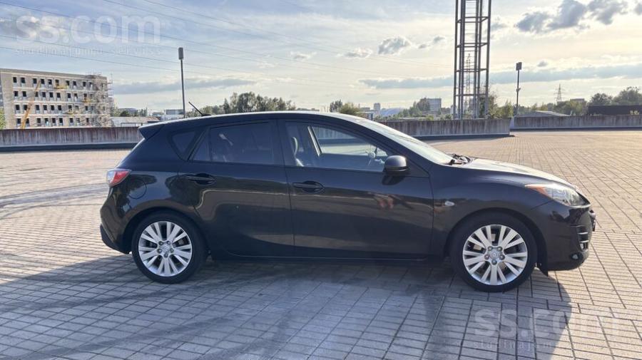 Melns Mazda 3 2010 Rīga, ar dzinēja tilpumu 2.00 L un nobraukumu 183 tūkst. km par 2700 €, foto 4 vietnē AUTOMOTO.COM.LV